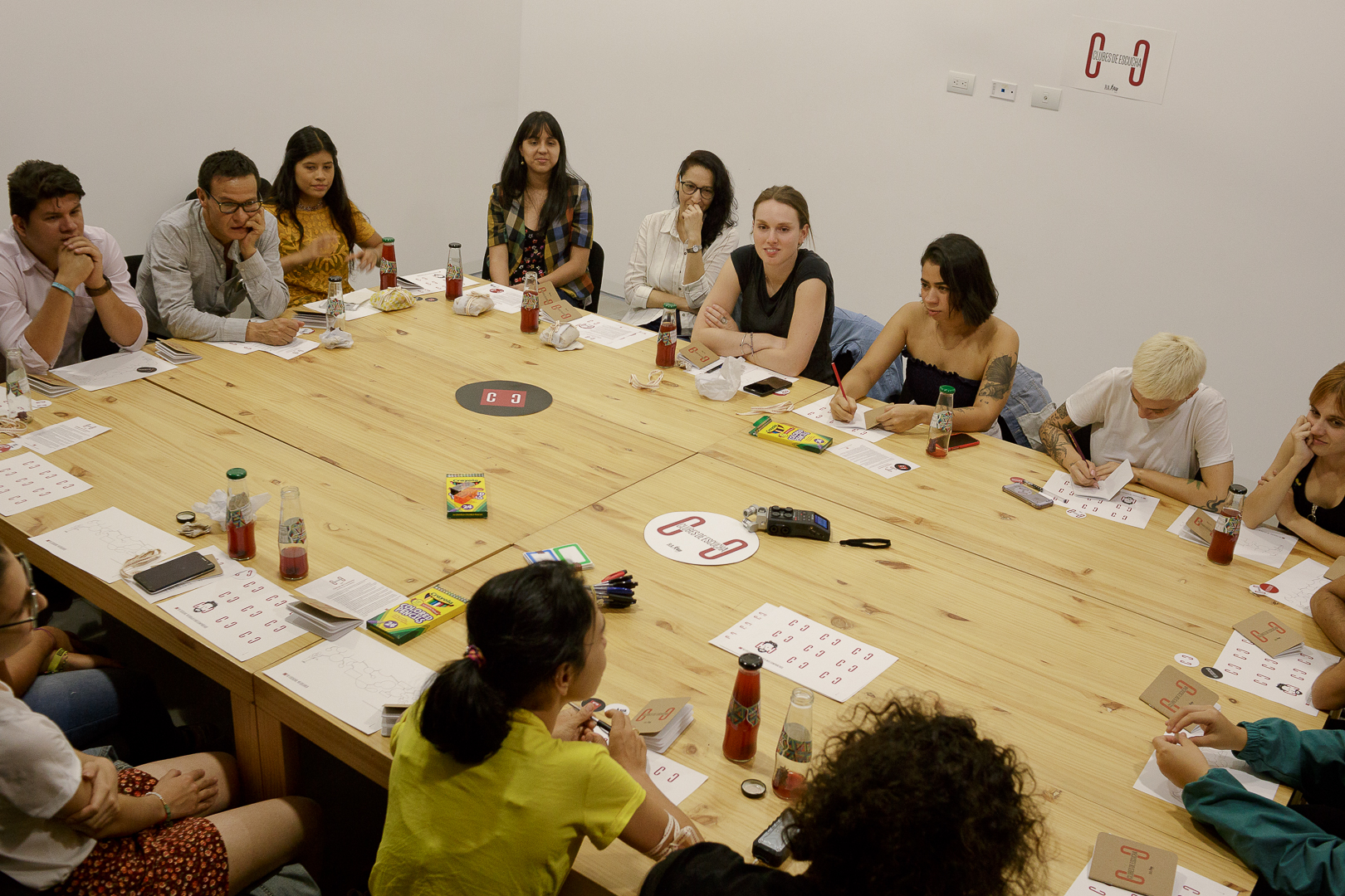 Radio Ambulante Listening Clubs Revive Tradition - CTLN